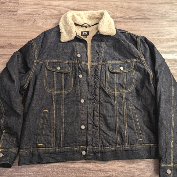 Lee | Jackets & Coats | Vintage Style Lee Jeans Denim Trucker Jacket Xl ...